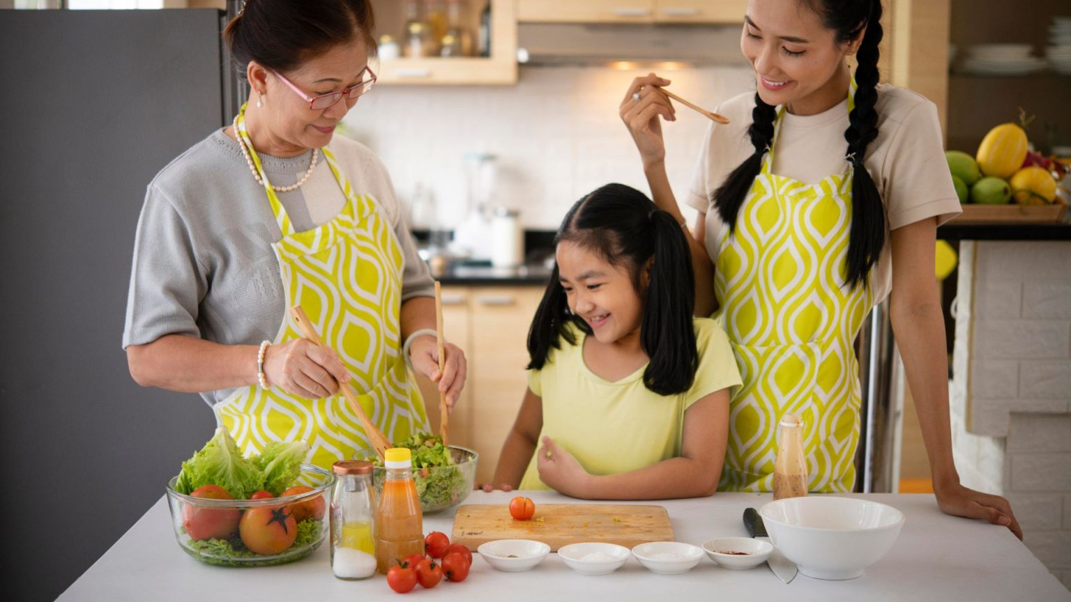 4 Kitchen Safety Rules to Teach Your Kids with BHPetrogas - BHPetrol